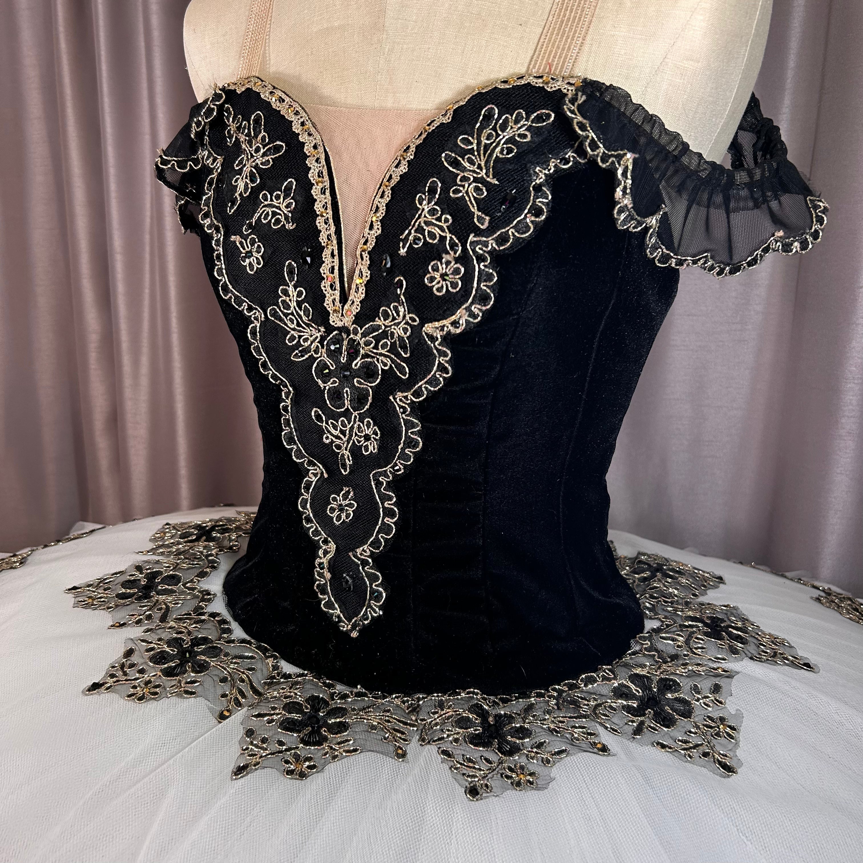 Custom Black Bodice – Tutu Theatre